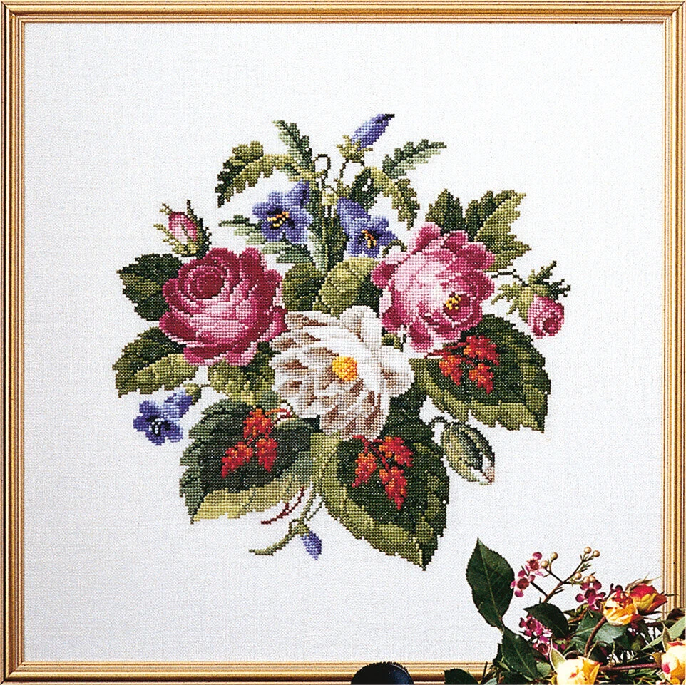 Rose med røde blader 42x42 – Vakker broderi – Kjøp her